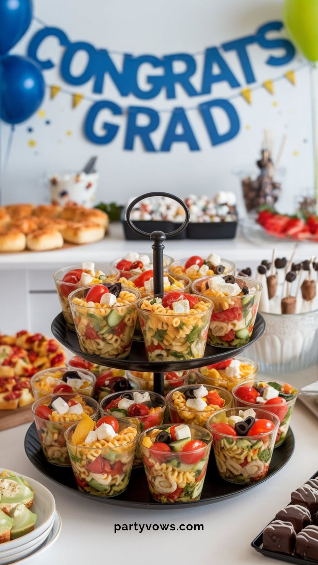 20 Good For A Crowd Graduation Party Food Ideas - Party Vows